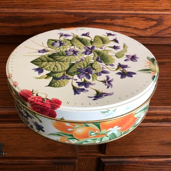 Kitchen | Vintage Fruit And Flower Tin | Poshmark
